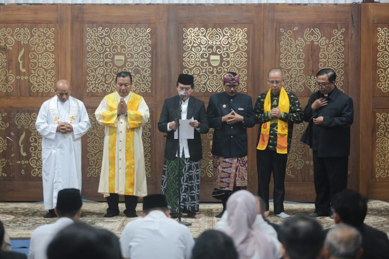 Doa Lintas Agama di Bandung Akhiri Kampanye dengan Pesan Damai